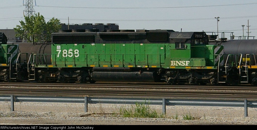 BNSF 7858